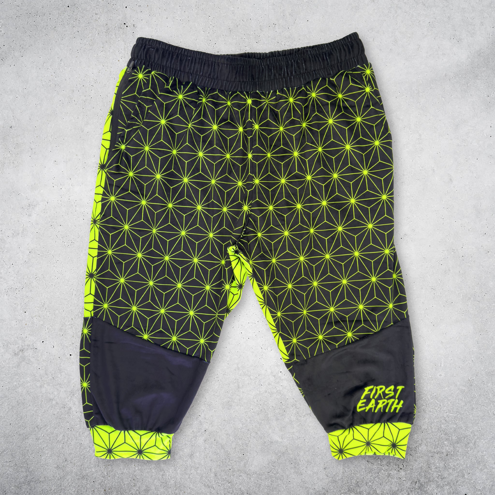 Asanoha Yellow - UV - Velvet 3/4 Jogger Shorts – First Earth